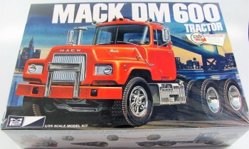 Mack Cruise-Liner Semi Tractor Cab 1/25 - AMT | Car-model-kit.com
